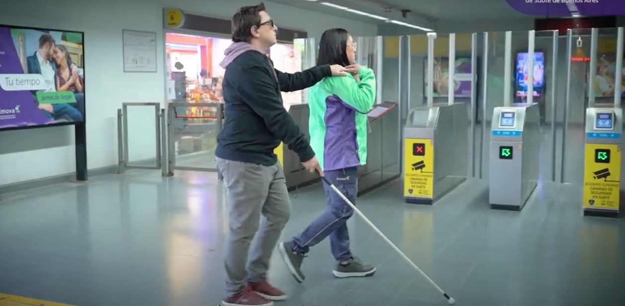 Emova y ASAC se unen para mejorar la accesibilidad en el subte de la ...